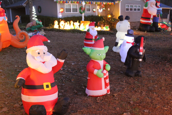 Pictures And Video From The Gaddy’s Christmas Light Display In ...