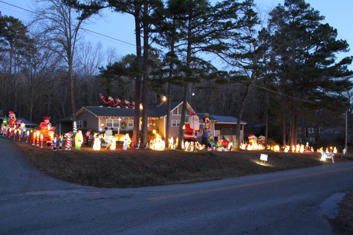 Pictures And Video From The Gaddy’s Christmas Light Display In ...