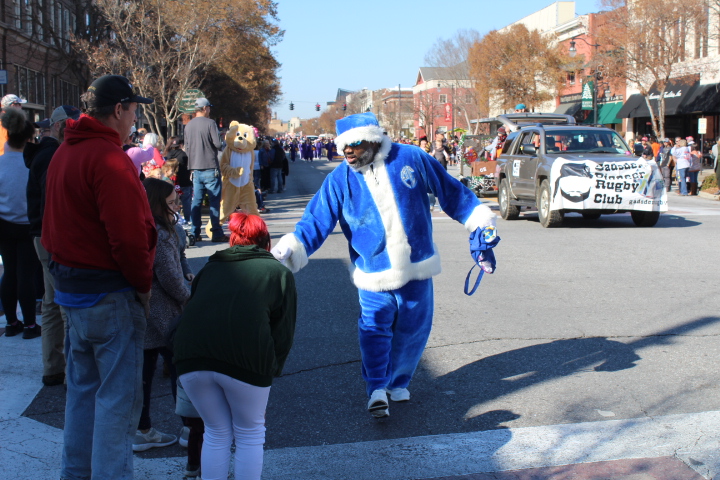 See Video And Pictures From The Gadsden, Alabama Christmas Parade 2019 ...