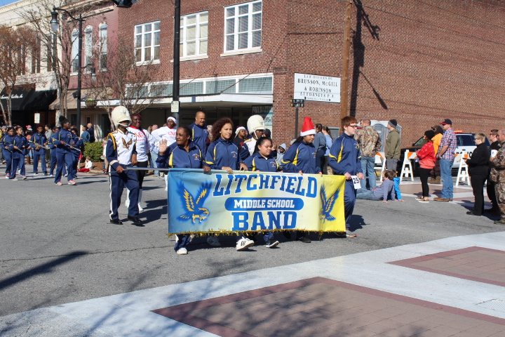 See Video And Pictures From The Gadsden, Alabama Christmas Parade 2019 ...
