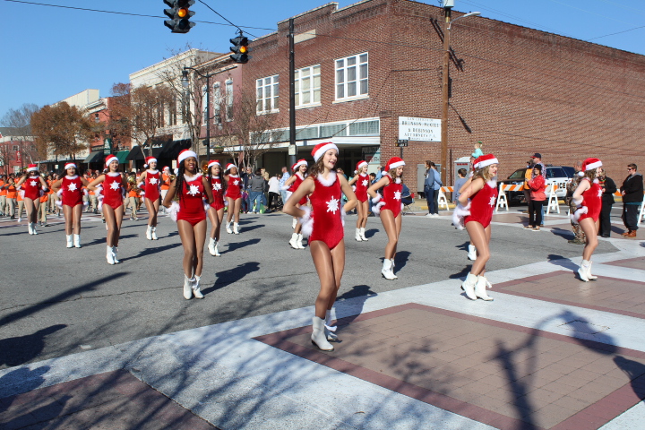 See Video And Pictures From The Gadsden, Alabama Christmas Parade 2019 ...