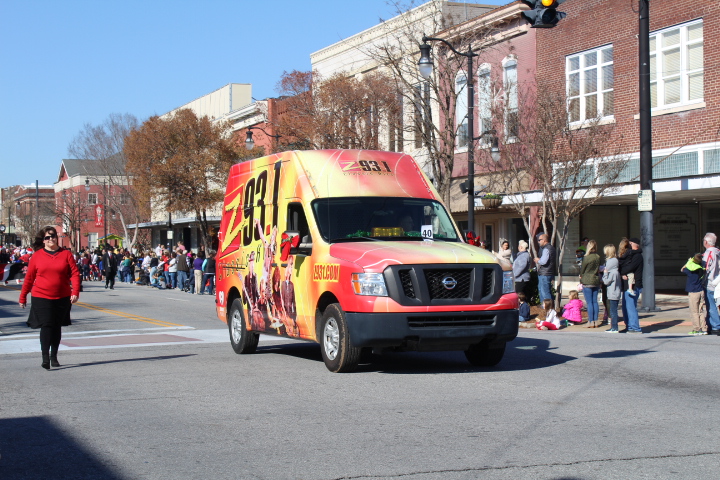 See Video And Pictures From The Gadsden, Alabama Christmas Parade 2019 ...
